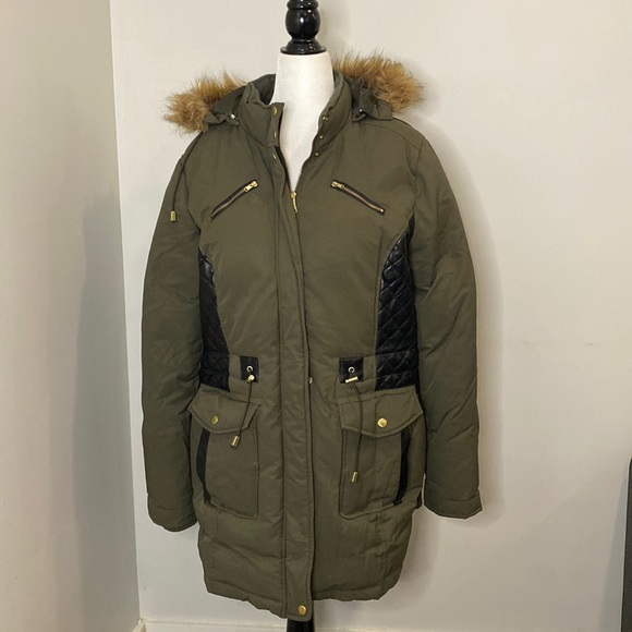 Reitmans | Jackets & Coats | Reitmans Army Green Down Parka | Poshmark
